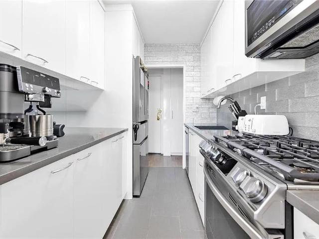 2944 W 5Th St 1 Bedroom Apartment for Rent at 2944 W 5th St, New York, NY 11224 Coney Island