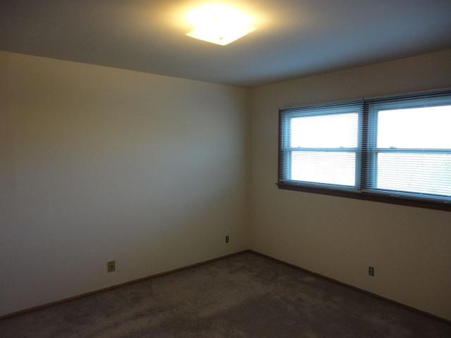 2944 & 2962 N 124th St 2 Bedroom Apartment for Rent at 2944 N 124th St, Wauwatosa, WI 53222