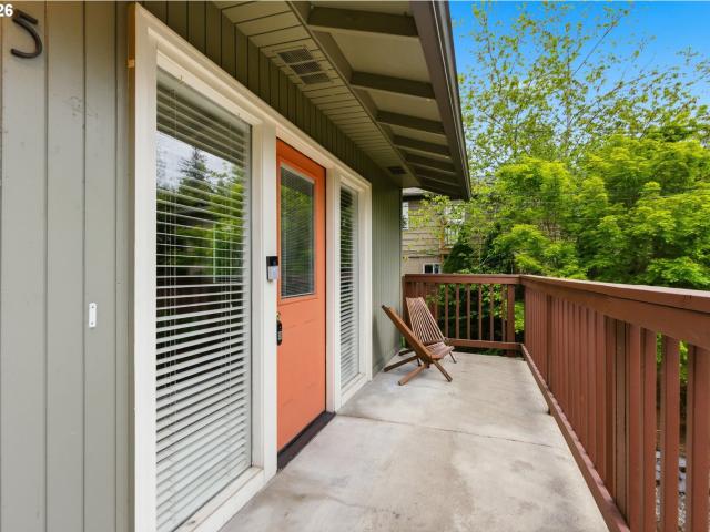 2945 sw miles st # 3