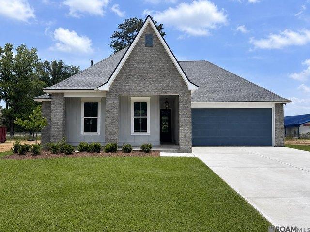 29463 Northlake Dr, Denham Springs, LA 70726