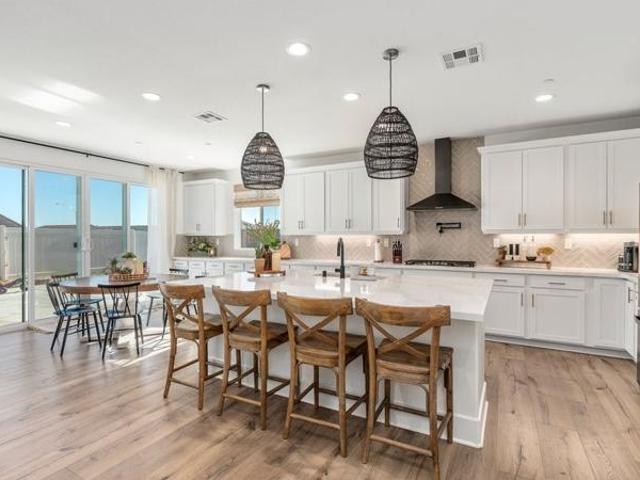 29462 Spur Ct, Menifee, CA 92584