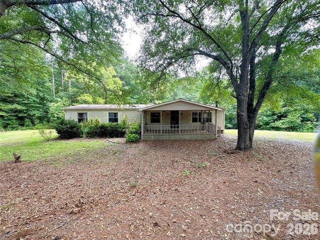 2946 Blacksburg Rd, Grover, NC 28073