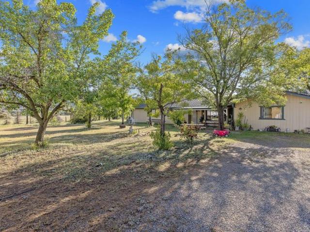29478 Fallen Oak Rd, Tollhouse, CA 93667