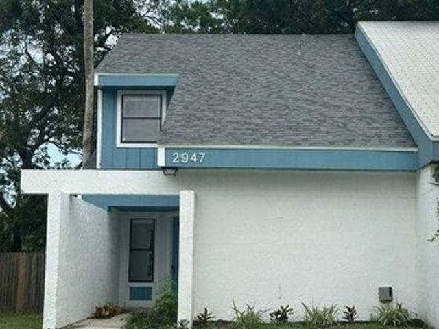 2947 Bayshore Dr E, Jacksonville, FL 32233