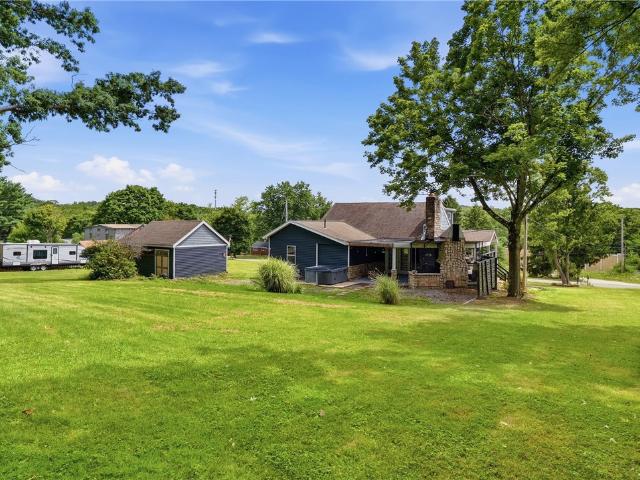 2947 Chautauqua Dr