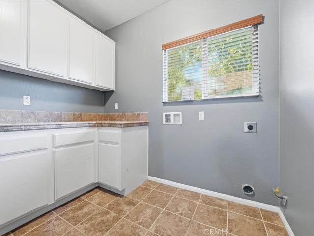 2947 Gilbert Ave, Corona, CA 92881 | MLS #CV26066