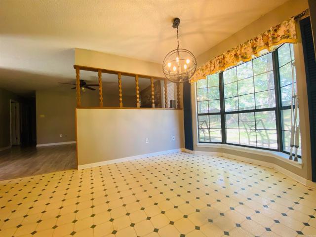 2947 Huron