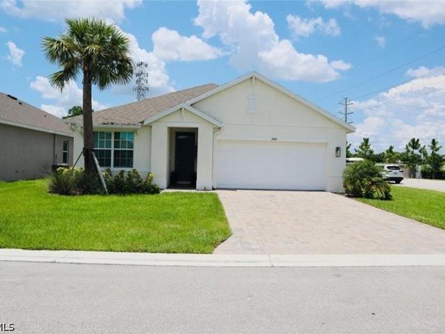 2949 Ernest Way, Fort Myers, FL 33905