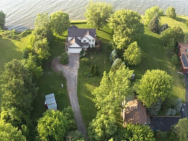 2949 W Lake Road