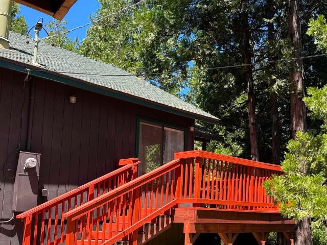 29404 Alpine Dr
