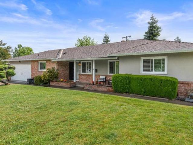 2940 Montclaire St, Sacramento, CA 95821