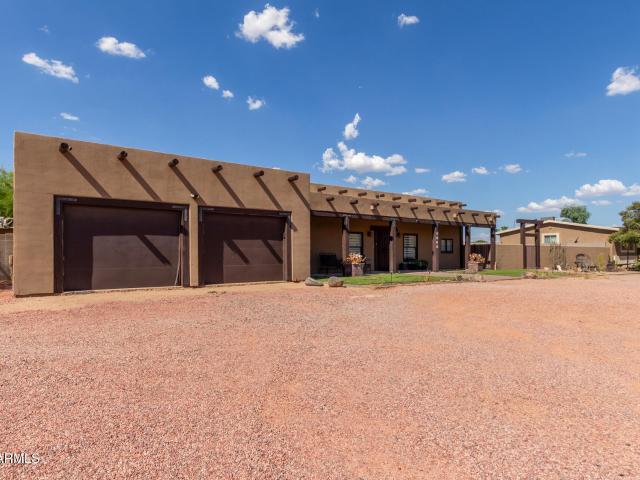 2940 e union hills drive