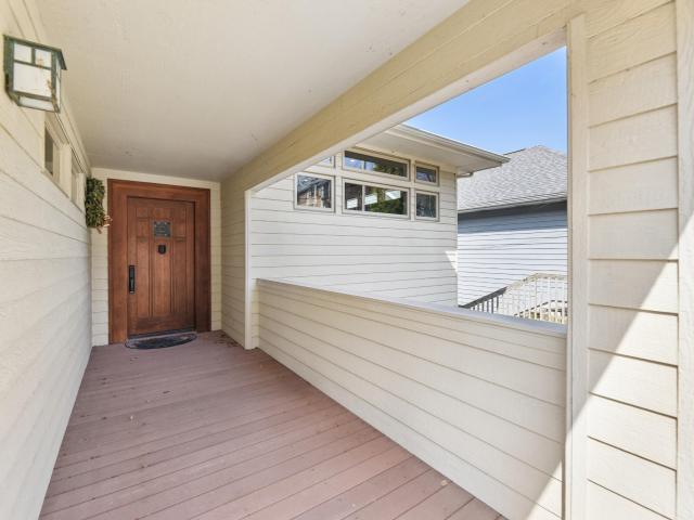 2940 Lake Shore Drive