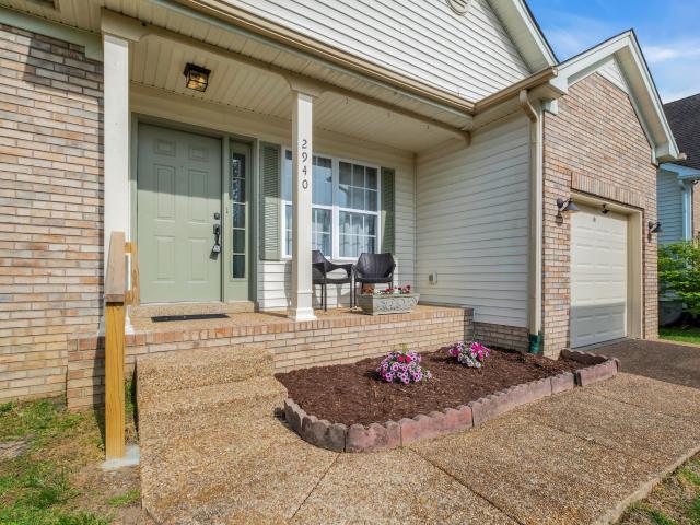 2940 Riverbend Dr