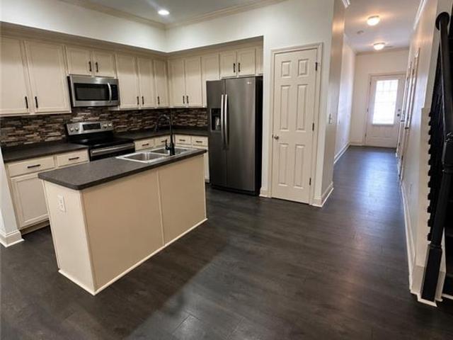 2941 Ashlyn Pointe Drive