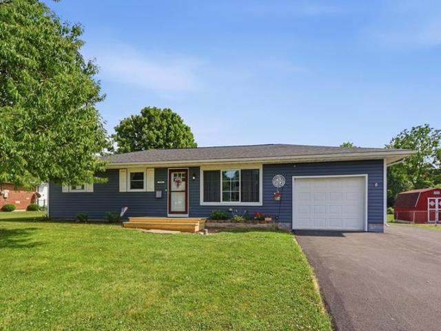 2941 Sun Valley Dr, Springfield, OH 45505