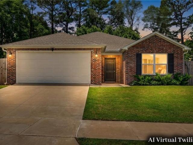 2941 W Emil Dr, Fayetteville, AR 72704