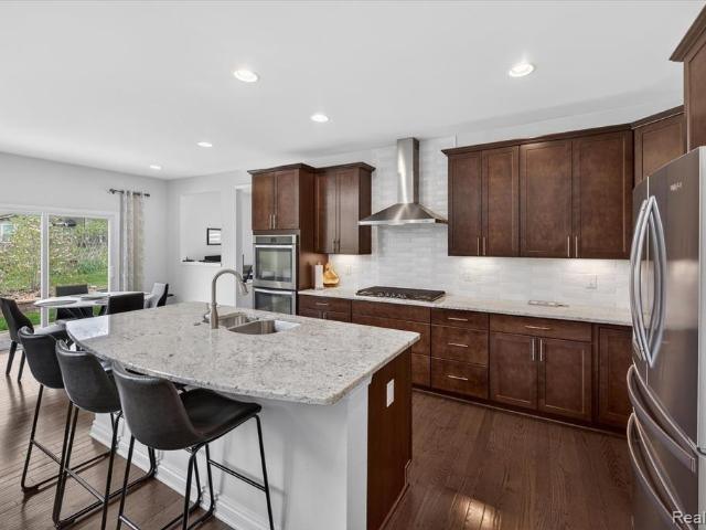 2942 Montgomery Circle