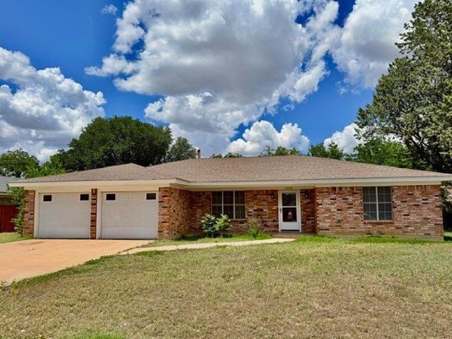2942 Arrowhead Dr, Abilene, TX 79606
