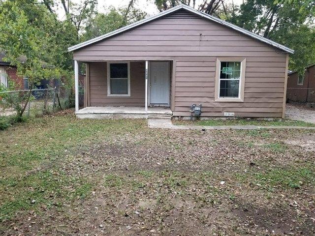 2942 Don St, Dallas, TX 75227