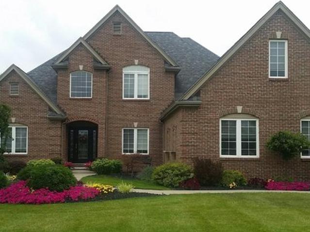 2942 Lexington Glen Blvd, Monclova, OH 43542