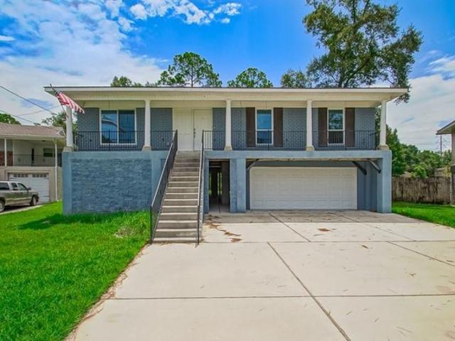 2942 Palm Circle Dr, Slidell, LA 70458