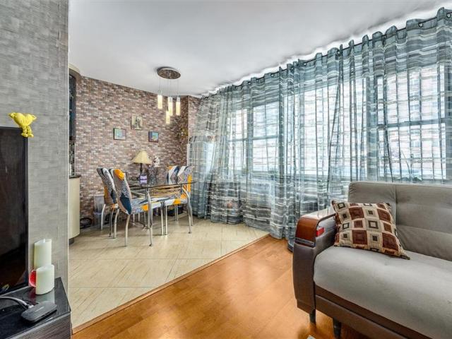 2942 West 5th Street # 2J