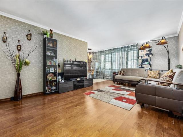 2942 West 5th Street # Apt2J