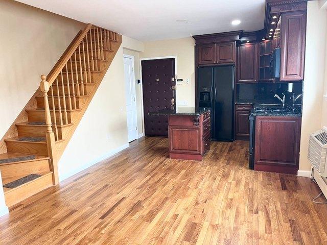 2943 Brighton 4 St Unit 2D, Brooklyn, NY 11235