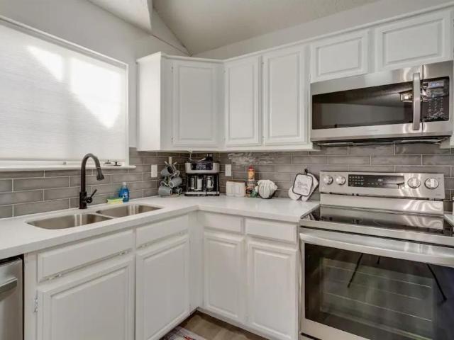 2943 S Bend Drive