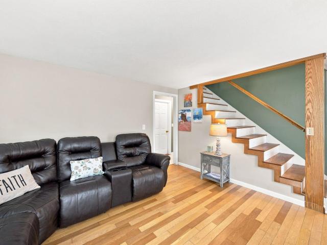 294 Cross Road