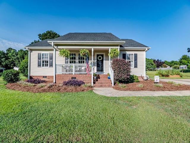 294 Arbor Crest Ln, Lillington, NC 27546