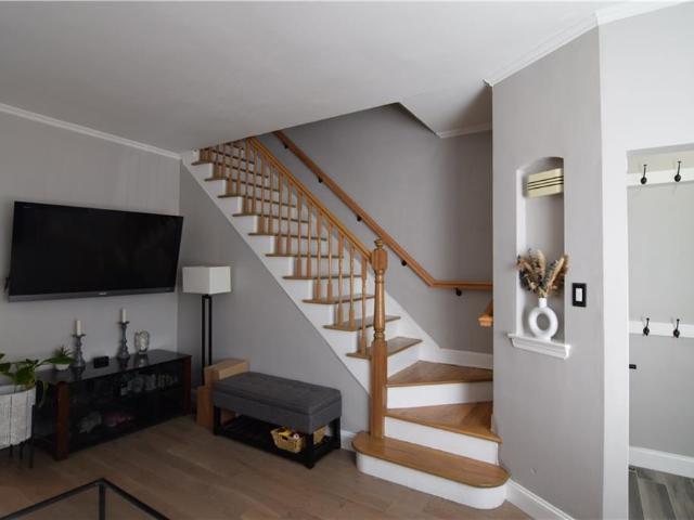 294 Bay 13th Street