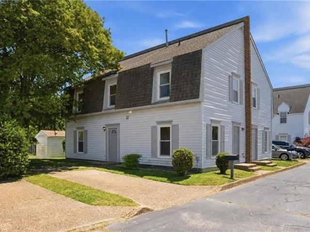 294 Eaton St, Hampton, VA 23669