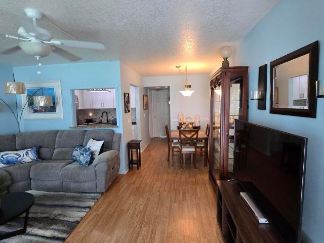 294 Farnham M, Unit 294, Deerfield Beach, FL 33442 | MLS #R11130 | Compass