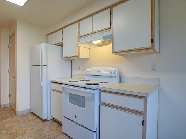 #294 FIELDSTONE APARTMENTS 1 Bedroom Apartment for Rent at 1973 45th Ave Ne, Salem, OR 97305 East Lancaster