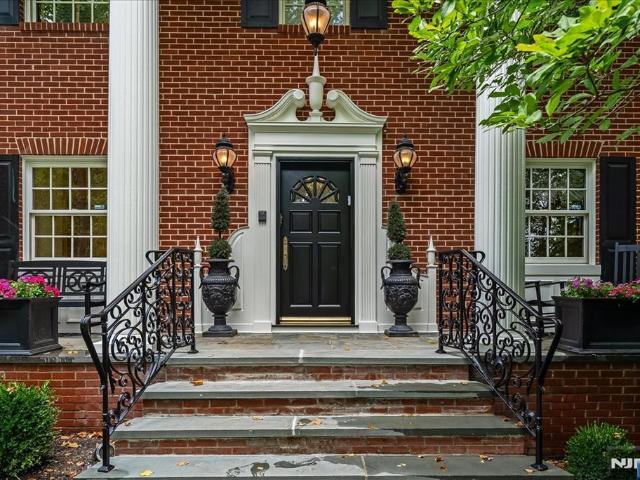 294 Oakwood Road