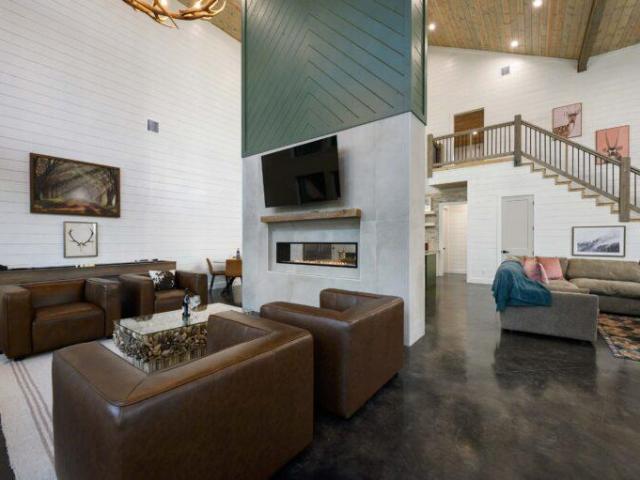 294 Overcup Oak Trail