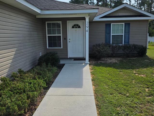 294 Lakeside Circle