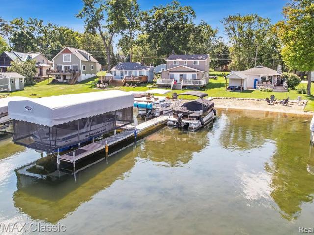294 lakeside drive