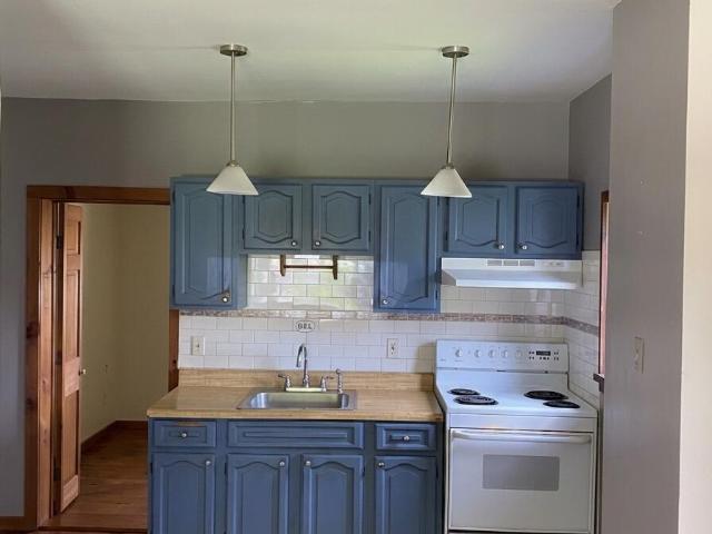 294 Main Street 2