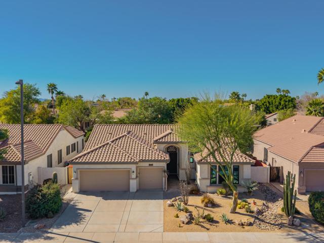 294 S Ironwood St, Gilbert, AZ 85296 | MLS #6994 | Compass