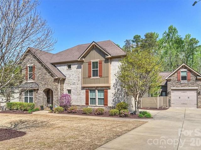 294 S San Agustin Dr, Mooresville, NC 28117