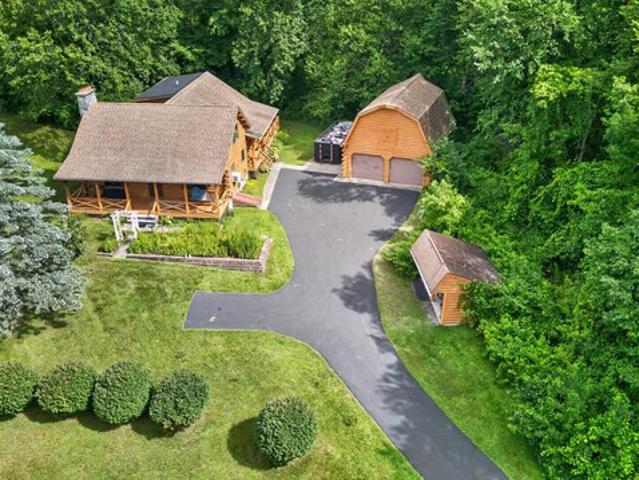 294 Poyneer Rd, Nassau, NY 12123
