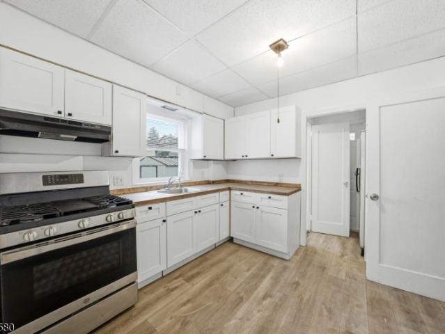 294 Park Ave
