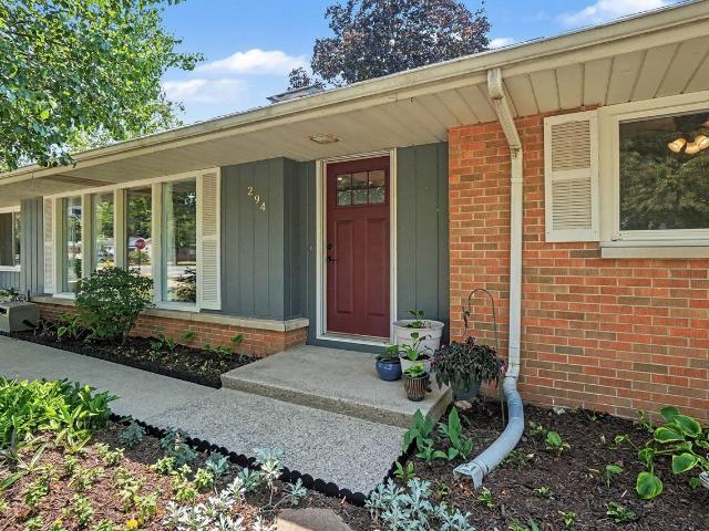 294 W 30th Street