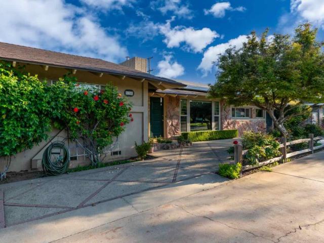 294 W San Bruno Ave, Fresno, CA 93704 | MLS #645384 | Compass