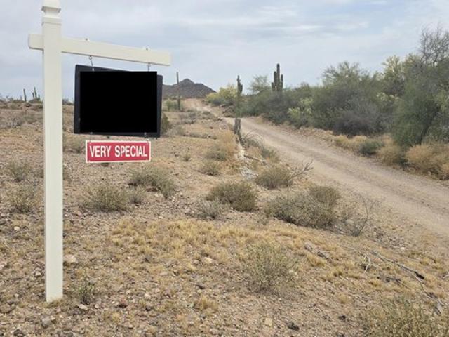 29540 W Olesen Rd, Wittmann, AZ 85361