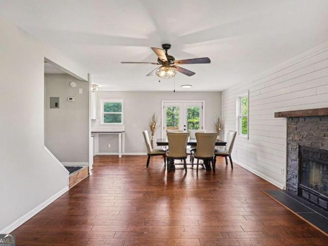 2955 Peeksville Road