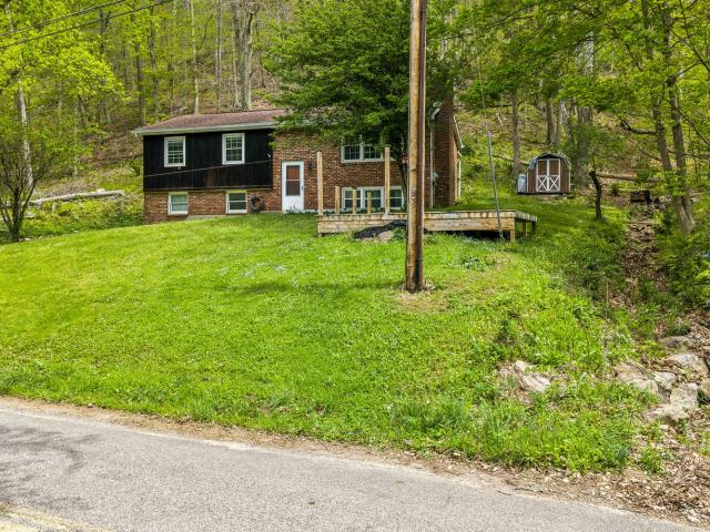 2955 Pine Grove